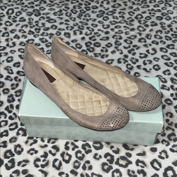 Jessica Simpson | Shoes | Jessica Simpson Taupe Studded Flats | Poshmark